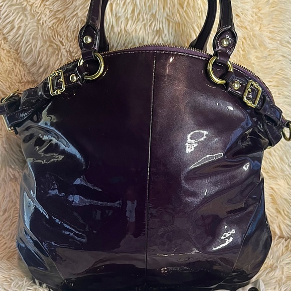 Coach | Bags | Coach Madison Lindsay Purple Plum Patent Leather Satchel ...